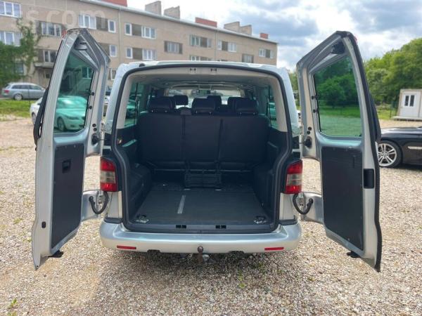 Volkswagen Caravelle 2006 Kuldīga, ar dzinēja tilpumu 2.50 L un nobraukumu 343 tūkst. km par 6490 €, foto 9 vietnē AUTOMOTO.COM.LV