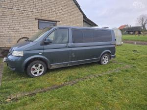 Volkswagen Caravelle 2006 in Moletai, with an engine capacity of 2.50 L and mileage of 3180 thousand km for 3450 €, photo 2 on AUTOMOTO.COM.LV