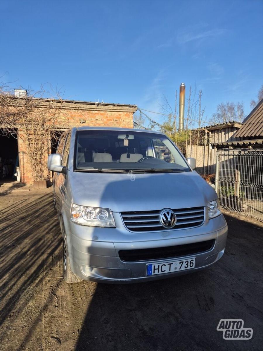 Volkswagen Caravelle 2006 Joniškis, ar dzinēja tilpumu 2.50 L un nobraukumu 273 tūkst. km par 4500 €, foto 3 vietnē AUTOMOTO.COM.LV