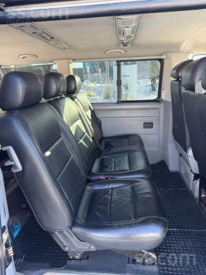 Volkswagen Caravelle 2006 Rīga, ar dzinēja tilpumu 2.50 L un nobraukumu 367 tūkst. km par 7850 €, foto 5 vietnē AUTOMOTO.COM.LV