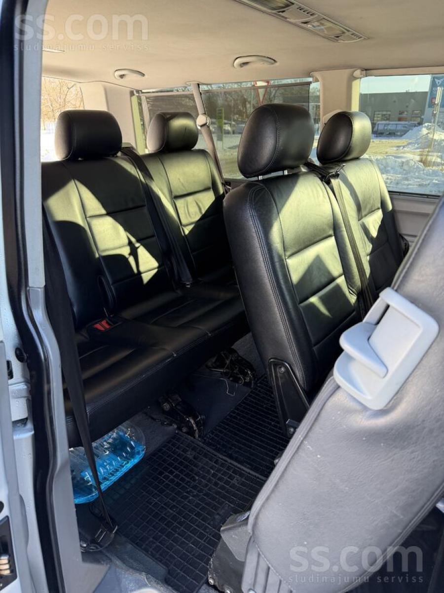 Volkswagen Caravelle 2006 Rīga, ar dzinēja tilpumu 2.50 L un nobraukumu 367 tūkst. km par 7850 €, foto 6 vietnē AUTOMOTO.COM.LV
