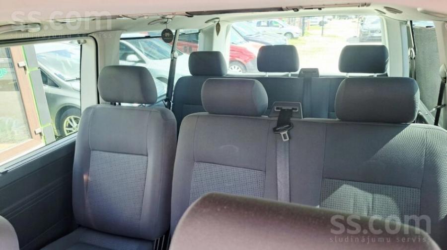Volkswagen Caravelle 2006 Rīga, ar dzinēja tilpumu 2.50 L un nobraukumu 516 tūkst. km par 5900 €, foto 20 vietnē AUTOMOTO.COM.LV
