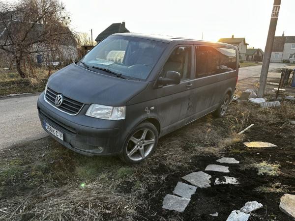 Volkswagen Caravelle 2007 Marijampole, ar dzinēja tilpumu 2.50 L un nobraukumu 477 tūkst. km par 4200 €, foto 4 vietnē AUTOMOTO.COM.LV