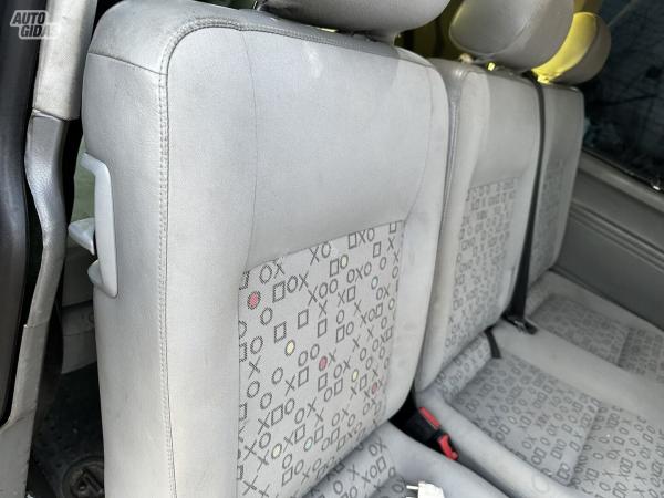 Volkswagen Caravelle 2007 Marijampole, ar dzinēja tilpumu 2.50 L un nobraukumu 477 tūkst. km par 4200 €, foto 9 vietnē AUTOMOTO.COM.LV