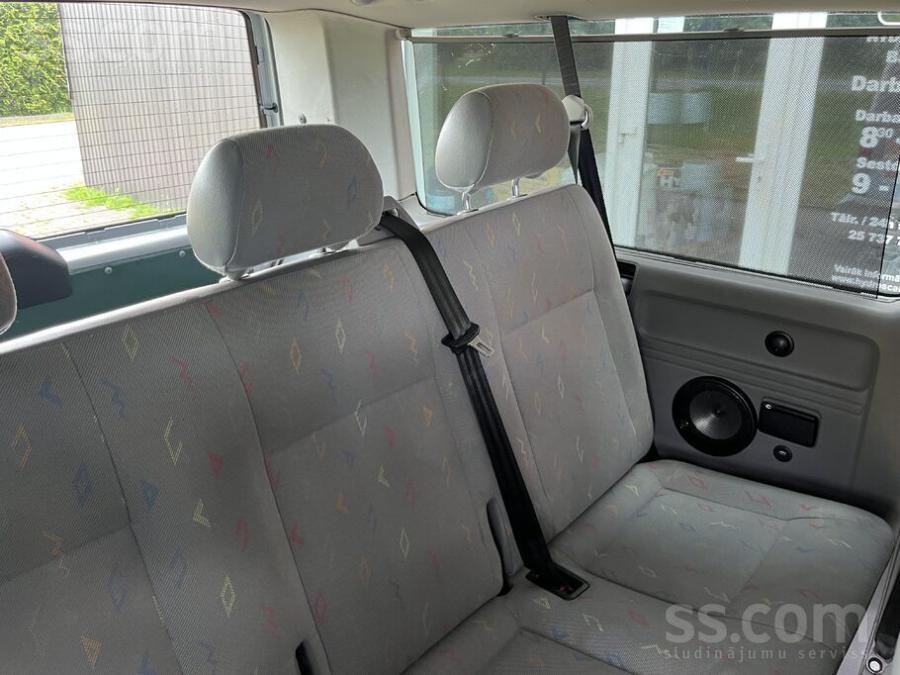 Volkswagen Caravelle 2008 Bauska, ar dzinēja tilpumu 2.50 L un nobraukumu 0 tūkst. km par 7500 €, foto 21 vietnē AUTOMOTO.COM.LV