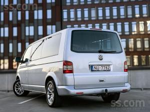 Volkswagen Caravelle 2008 in Riga, with an engine capacity of 2.50 L and mileage of 473 thousand km for 5950 €, photo 3 on AUTOMOTO.COM.LV
