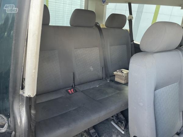 Volkswagen Caravelle 2008 Raseiniai, ar dzinēja tilpumu 2.50 L un nobraukumu 300 tūkst. km par 2300 €, foto 11 vietnē AUTOMOTO.COM.LV
