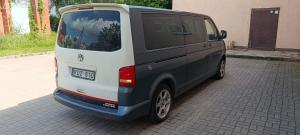 Volkswagen Caravelle 2009 Šauļi, ar dzinēja tilpumu 2.50 L un nobraukumu 400 tūkst. km par 3650 €, foto 4 vietnē AUTOMOTO.COM.LV