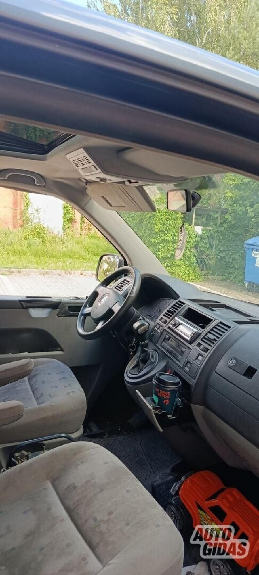 Volkswagen Caravelle 2009 Šauļi, ar dzinēja tilpumu 2.50 L un nobraukumu 400 tūkst. km par 3650 €, foto 6 vietnē AUTOMOTO.COM.LV