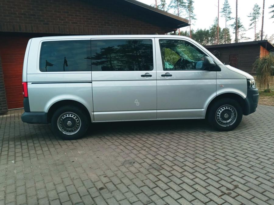 Volkswagen Caravelle 2010 Druskininkai, ar dzinēja tilpumu 2.00 L un nobraukumu 171 tūkst. km par 11900 €, foto 5 vietnē AUTOMOTO.COM.LV