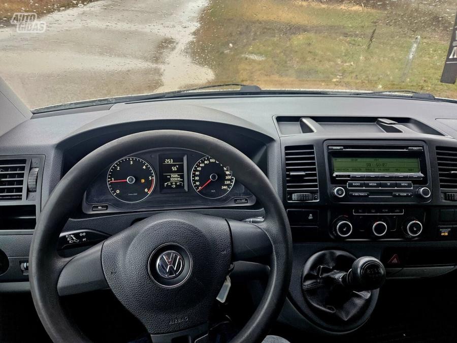 Volkswagen Caravelle 2010 Kaišiadorys, ar dzinēja tilpumu 2.00 L un nobraukumu 300 tūkst. km par 9000 €, foto 9 vietnē AUTOMOTO.COM.LV