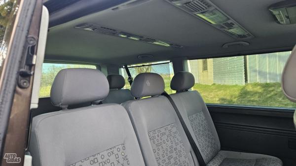 Volkswagen Caravelle 2011 in Kaisiadorys, with an engine capacity of 2.00 L and mileage of 400 thousand km for 11800 €, photo 8 on AUTOMOTO.COM.LV