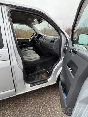 Volkswagen Caravelle 2014 Gulbene, ar dzinēja tilpumu 2.00 L un nobraukumu 317 tūkst. km par 12499 €, foto 10 vietnē AUTOMOTO.COM.LV