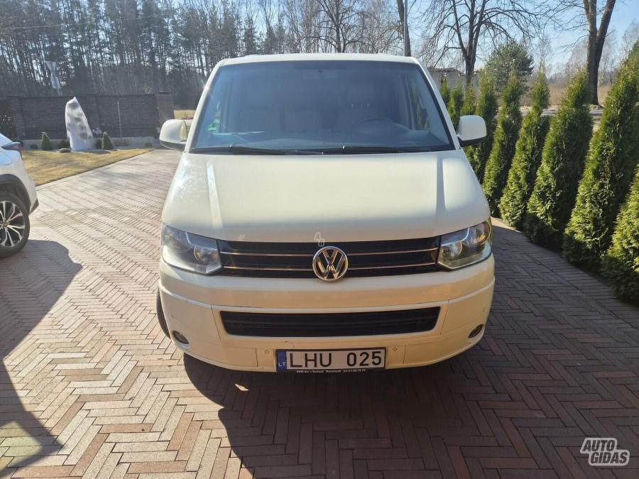 Volkswagen Caravelle 2014 in Jonava, with an engine capacity of 2.00 L and mileage of 332 thousand km for 11500 €, photo 1 on AUTOMOTO.COM.LV