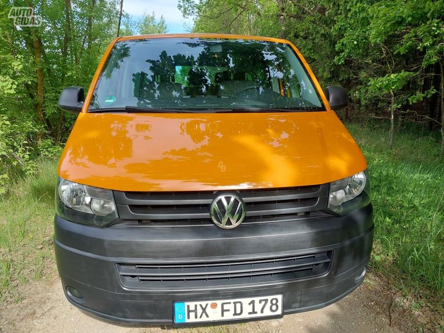 Volkswagen Caravelle 2014 in Marijampole, with an engine capacity of 2.00 L and mileage of 194 thousand km for 9999 €, photo 1 on AUTOMOTO.COM.LV