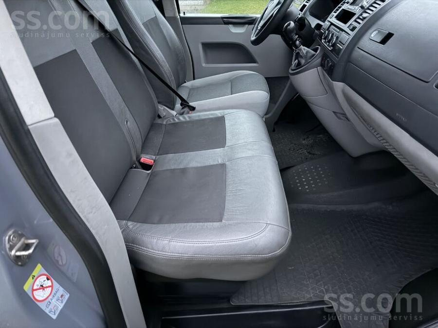 Volkswagen Caravelle 2014 Rīga, ar dzinēja tilpumu 2.00 L un nobraukumu 0 tūkst. km par 12700 €, foto 5 vietnē AUTOMOTO.COM.LV