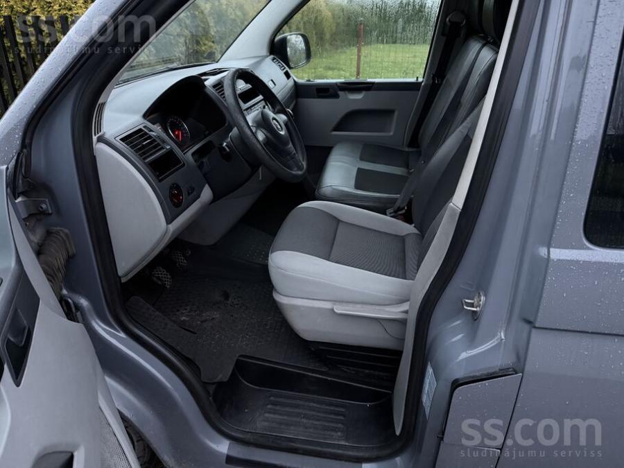 Volkswagen Caravelle 2014 Rīga, ar dzinēja tilpumu 2.00 L un nobraukumu 0 tūkst. km par 12700 €, foto 7 vietnē AUTOMOTO.COM.LV
