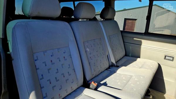 Volkswagen Caravelle 2016 in Kaisiadorys, with an engine capacity of 2.00 L and mileage of 300 thousand km for 14600 €, photo 9 on AUTOMOTO.COM.LV