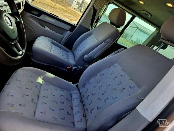 Volkswagen Caravelle 2016 in Kaisiadorys, with an engine capacity of 2.00 L and mileage of 200 thousand km for 12700 €, photo 7 on AUTOMOTO.COM.LV