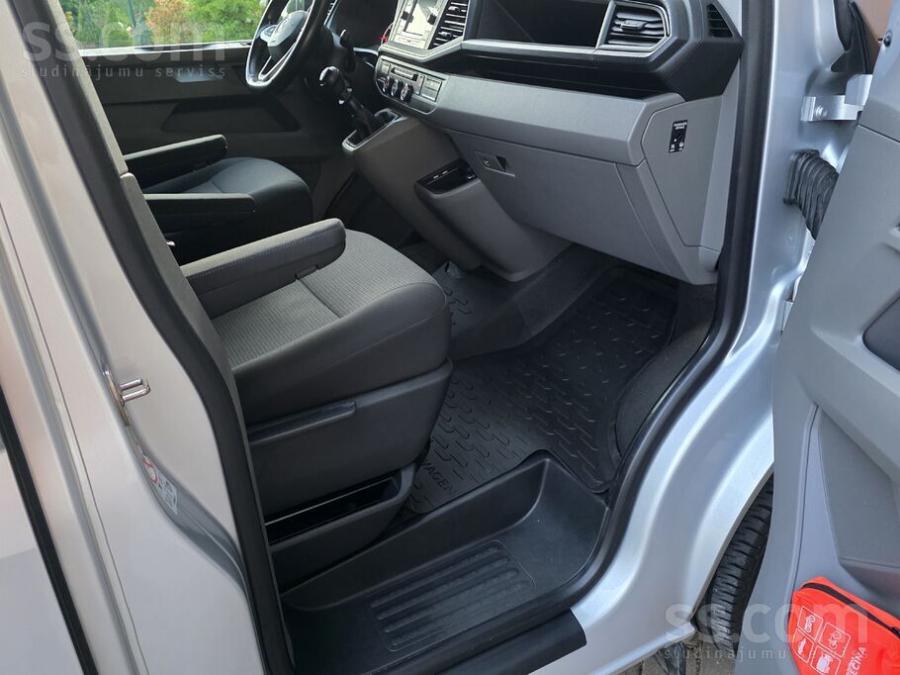 Volkswagen Caravelle 2020 in Riga, with an engine capacity of 2.00 L and mileage of 97 thousand km for 28995 €, photo 19 on AUTOMOTO.COM.LV