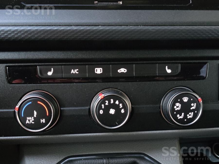 Volkswagen Caravelle 2020 in Riga, with an engine capacity of 2.00 L and mileage of 97 thousand km for 28995 €, photo 26 on AUTOMOTO.COM.LV