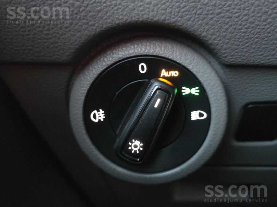 Volkswagen Caravelle 2020 in Riga, with an engine capacity of 2.00 L and mileage of 97 thousand km for 28995 €, photo 29 on AUTOMOTO.COM.LV