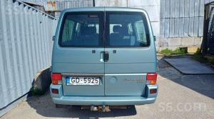 Volkswagen Caravelle 2021 Rīga, ar dzinēja tilpumu 2.50 L un nobraukumu 357 tūkst. km par 800 €, foto 4 vietnē AUTOMOTO.COM.LV