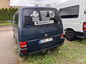 Volkswagen Caravelle 1995 Kauņa, ar dzinēja tilpumu 2.40 L un nobraukumu 320 tūkst. km par 1000 €, foto 4 vietnē AUTOMOTO.COM.LV