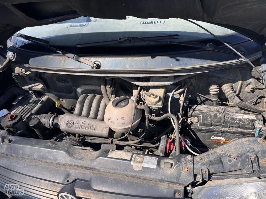 Volkswagen Caravelle 1995 Kauņa, ar dzinēja tilpumu 2.40 L un nobraukumu 320 tūkst. km par 1000 €, foto 12 vietnē AUTOMOTO.COM.LV