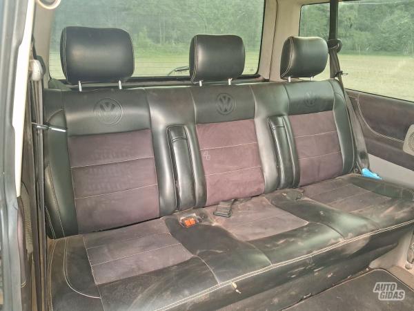 Volkswagen Caravelle 1997 Viļņa, ar dzinēja tilpumu 2.50 L un nobraukumu 532 tūkst. km par 3100 €, foto 5 vietnē AUTOMOTO.COM.LV
