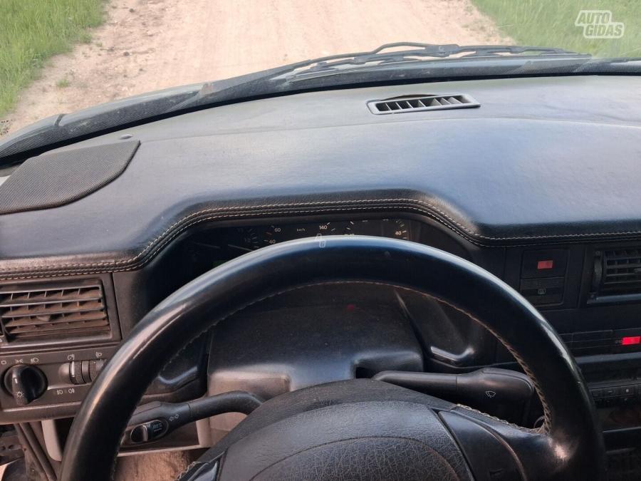 Volkswagen Caravelle 1997 Viļņa, ar dzinēja tilpumu 2.50 L un nobraukumu 532 tūkst. km par 3100 €, foto 12 vietnē AUTOMOTO.COM.LV