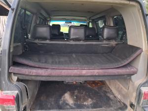Volkswagen Caravelle 1997 Viļņa, ar dzinēja tilpumu 2.50 L un nobraukumu 532 tūkst. km par 3100 €, foto 14 vietnē AUTOMOTO.COM.LV