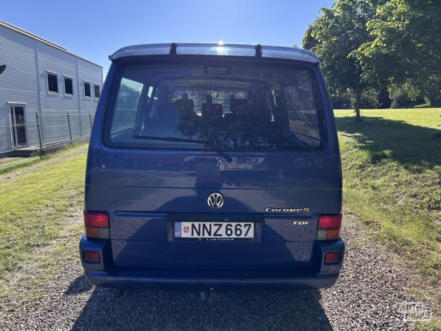 Volkswagen Caravelle 1997 Alīta, ar dzinēja tilpumu 2.50 L un nobraukumu 391 tūkst. km par 2950 €, foto 15 vietnē AUTOMOTO.COM.LV