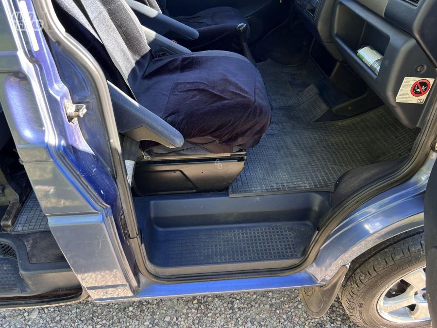 Volkswagen Caravelle 1997 Alīta, ar dzinēja tilpumu 2.50 L un nobraukumu 391 tūkst. km par 2950 €, foto 21 vietnē AUTOMOTO.COM.LV