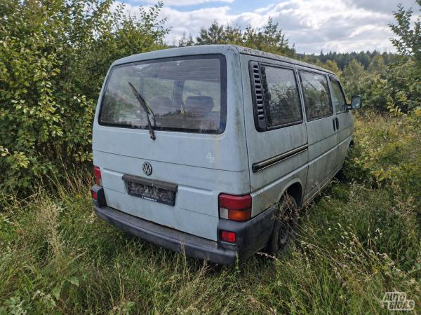 Volkswagen Caravelle 1997 Ignalina, ar dzinēja tilpumu 2.50 L un nobraukumu 666 tūkst. km par 1350 €, foto 5 vietnē AUTOMOTO.COM.LV