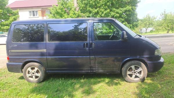 Volkswagen Caravelle 1998 in Vilnius, with an engine capacity of 2.50 L and mileage of 287 thousand km for 4500 €, photo 4 on AUTOMOTO.COM.LV