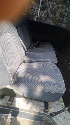 Volkswagen Caravelle 1998 Viļņa, ar dzinēja tilpumu 2.50 L un nobraukumu 287 tūkst. km par 4500 €, foto 10 vietnē AUTOMOTO.COM.LV