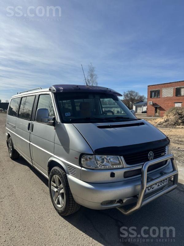 Volkswagen Caravelle 2000 Rīga, ar dzinēja tilpumu 2.50 L un nobraukumu 607 tūkst. km par 3150 €, foto 1 vietnē AUTOMOTO.COM.LV
