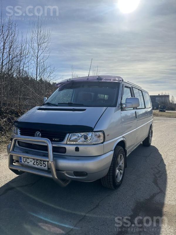 Volkswagen Caravelle 2000 Rīga, ar dzinēja tilpumu 2.50 L un nobraukumu 607 tūkst. km par 3150 €, foto 2 vietnē AUTOMOTO.COM.LV