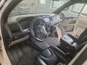 Volkswagen Caravelle 2006 Ignalina, ar dzinēja tilpumu 2.50 L un nobraukumu 420 tūkst. km par 4700 €, foto 9 vietnē AUTOMOTO.COM.LV