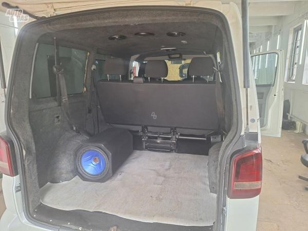 Volkswagen Caravelle 2006 Ignalina, ar dzinēja tilpumu 2.50 L un nobraukumu 420 tūkst. km par 4700 €, foto 11 vietnē AUTOMOTO.COM.LV