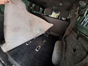 Volkswagen Caravelle 2006 Ignalina, ar dzinēja tilpumu 2.50 L un nobraukumu 420 tūkst. km par 4700 €, foto 15 vietnē AUTOMOTO.COM.LV