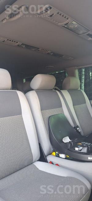 Volkswagen Caravelle 2014 in Valmiera, with an engine capacity of 2.00 L and mileage of 300 thousand km for 16000 €, photo 4 on AUTOMOTO.COM.LV