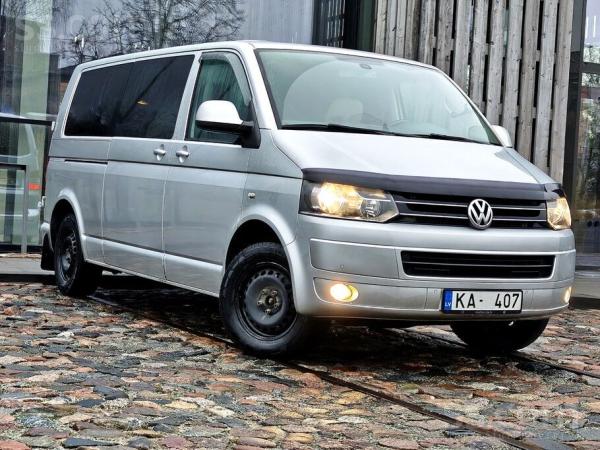 Volkswagen Caravelle 2015 in Riga, with an engine capacity of 2.00 L and mileage of 196 thousand km for 13888 €, photo 2 on AUTOMOTO.COM.LV