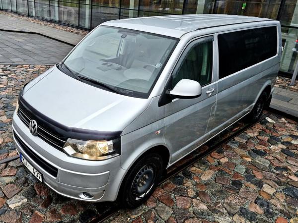Volkswagen Caravelle 2015 in Riga, with an engine capacity of 2.00 L and mileage of 196 thousand km for 13888 €, photo 8 on AUTOMOTO.COM.LV