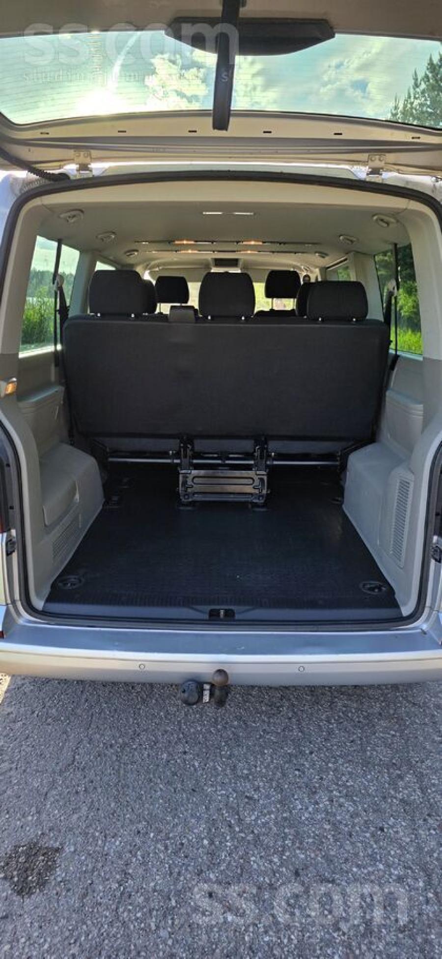 Volkswagen Caravelle 2015 in Riga, with an engine capacity of 2.00 L and mileage of 390 thousand km for 16500 €, photo 11 on AUTOMOTO.COM.LV