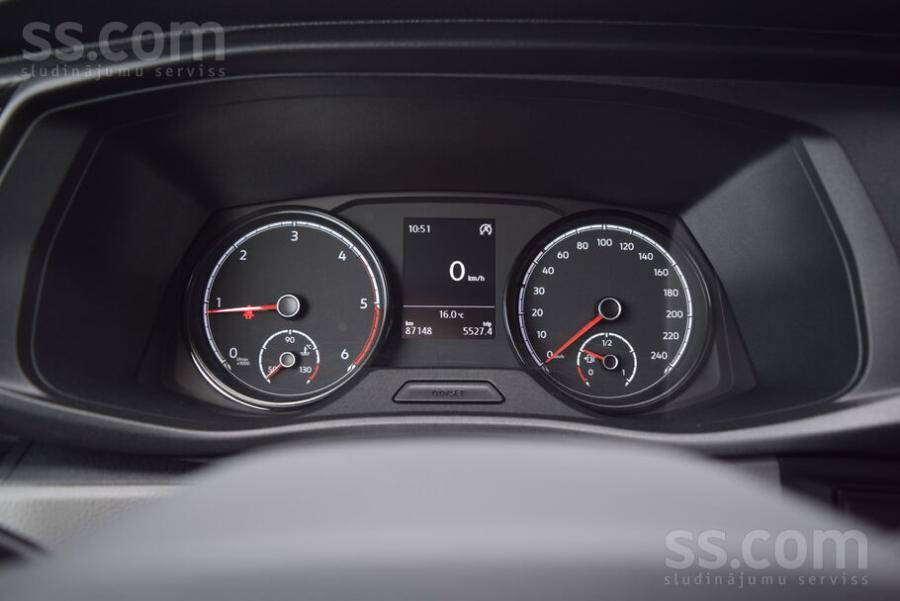 Volkswagen Caravelle 2020 Rīga, ar dzinēja tilpumu 2.00 L un nobraukumu 87 tūkst. km par 32000 €, foto 7 vietnē AUTOMOTO.COM.LV