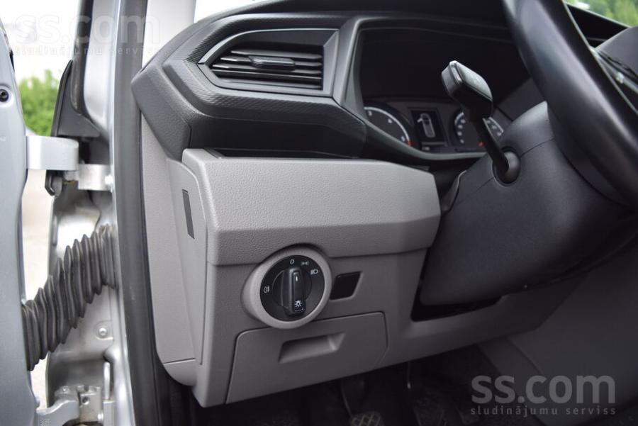 Volkswagen Caravelle 2020 Rīga, ar dzinēja tilpumu 2.00 L un nobraukumu 87 tūkst. km par 32000 €, foto 14 vietnē AUTOMOTO.COM.LV