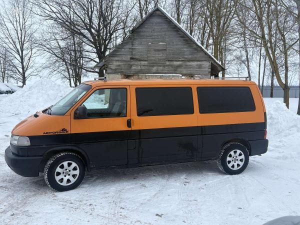 Oranžs Volkswagen Caravelle 2003 Joniškis, ar dzinēja tilpumu 2.50 L un nobraukumu 521 tūkst. km par 2350 €, foto 4 vietnē AUTOMOTO.COM.LV