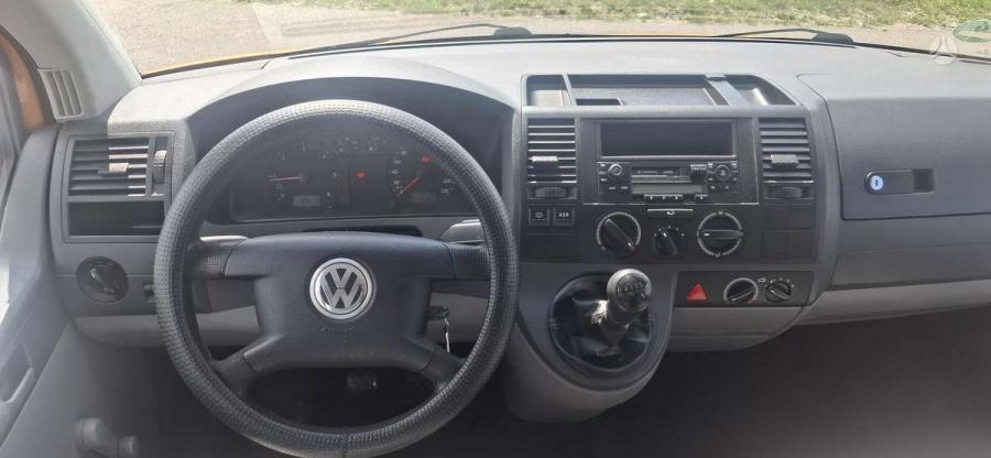 Oranžs Volkswagen Caravelle 2005 Marijampole, ar dzinēja tilpumu 1.90 L un nobraukumu 437 tūkst. km par 5800 €, foto 11 vietnē AUTOMOTO.COM.LV